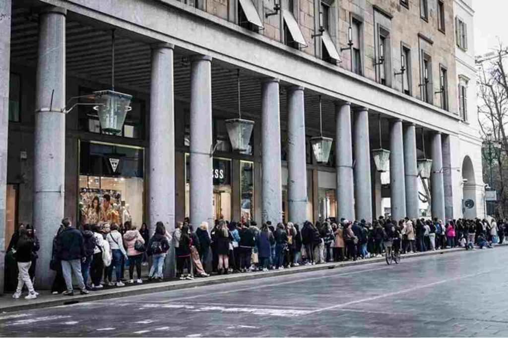 Nuovo negozio aperto nel cuore di Roma: orari, promozioni e come ...